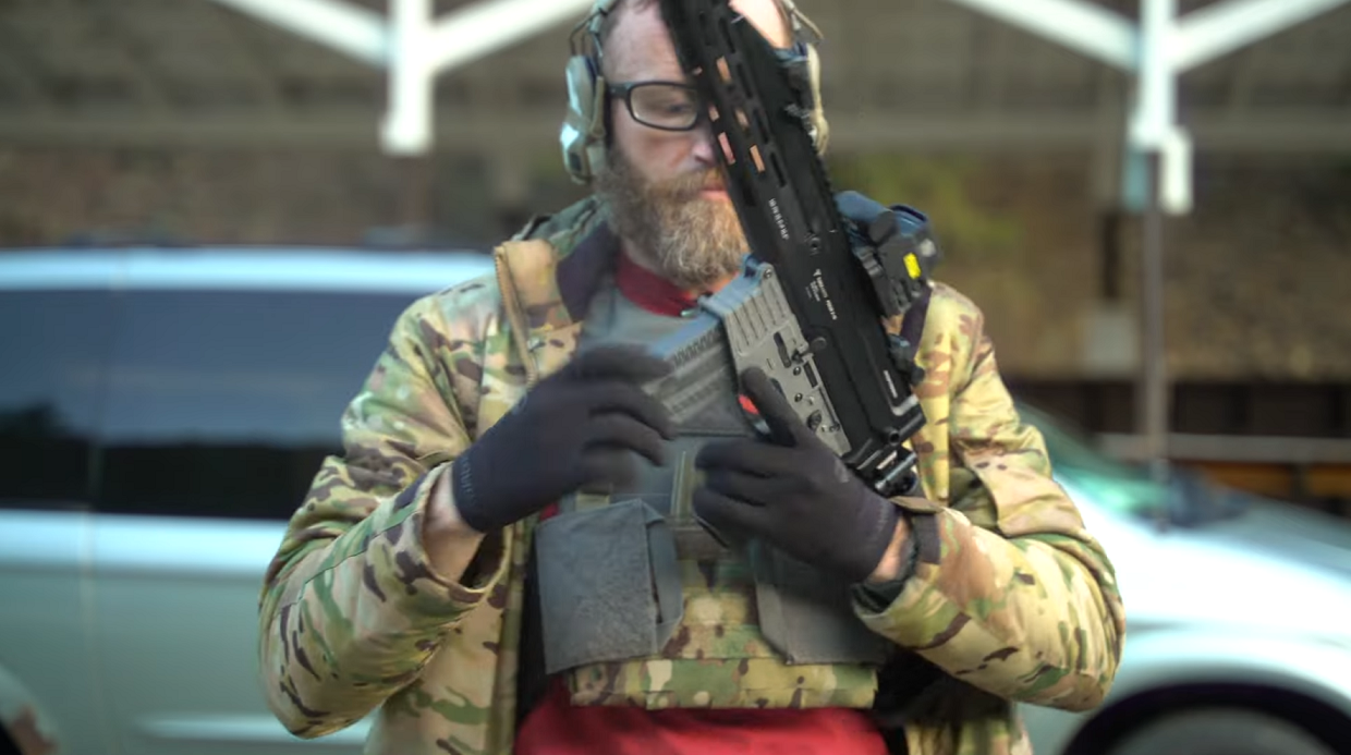 Kit Badger’s Initial Look at the Ammo Hub A1 – The Full 9